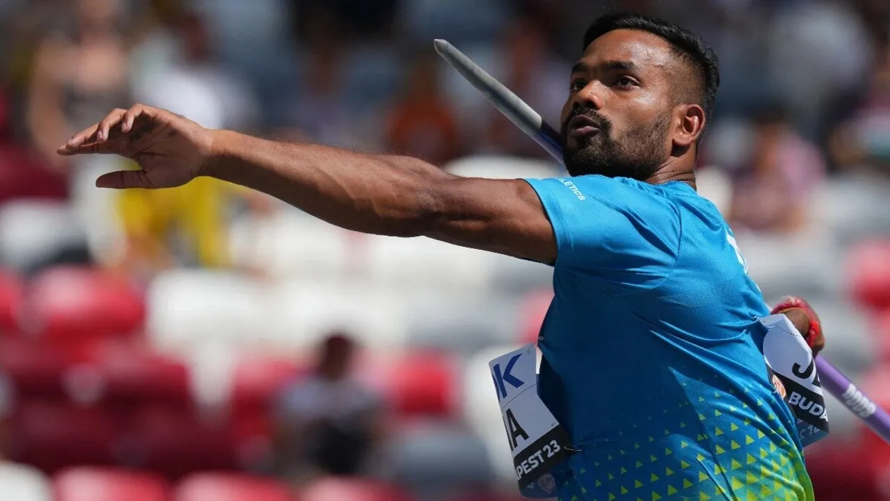 CM Naveen Patnaik announces cash award for javelin thrower Kishore Jena ...